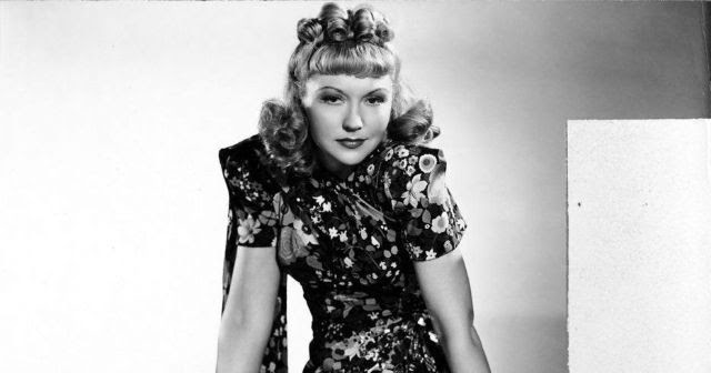 Glamorous Photos Show the Holiday Party Style Inspiration From ...