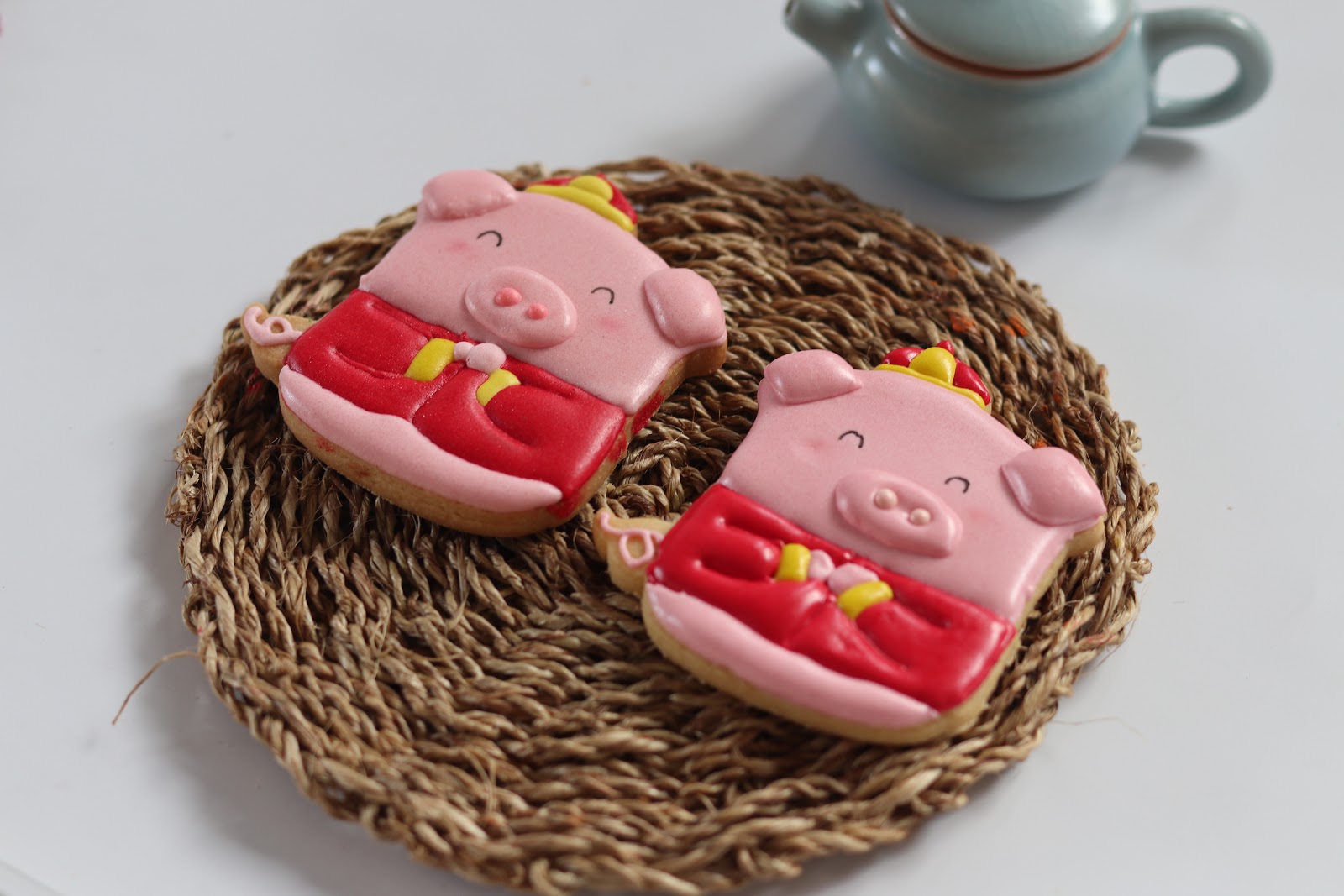 Tutorial #105: Piggy Cookies | The Idea King