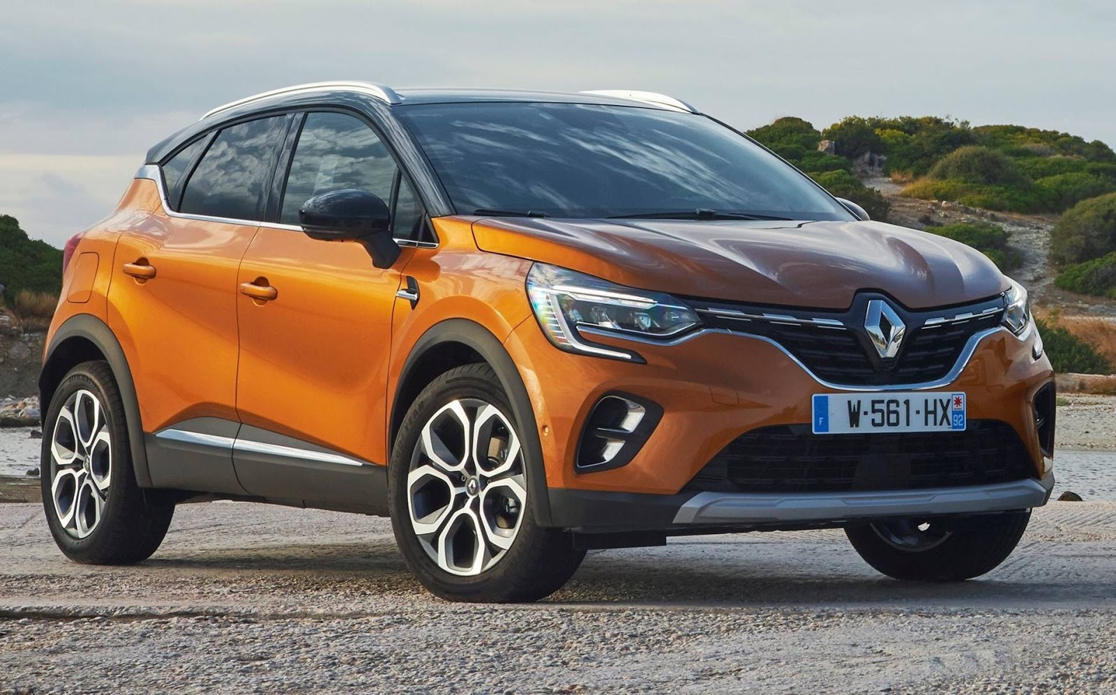 Novo Captur chega em 2021 para enfrentar o VW T-Cross