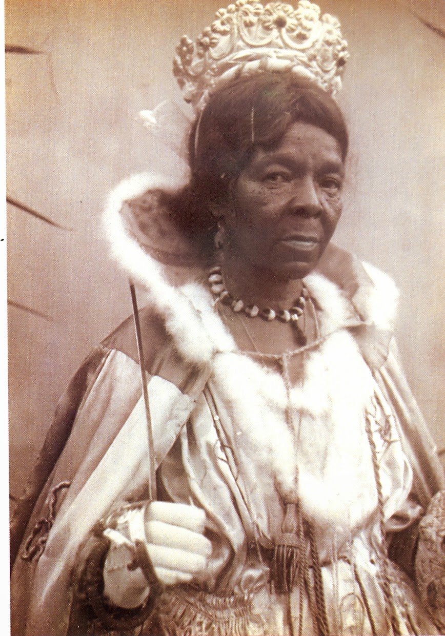 Historia News Sec. 21: Dona Santa, rainha do Maracatu Elefante.