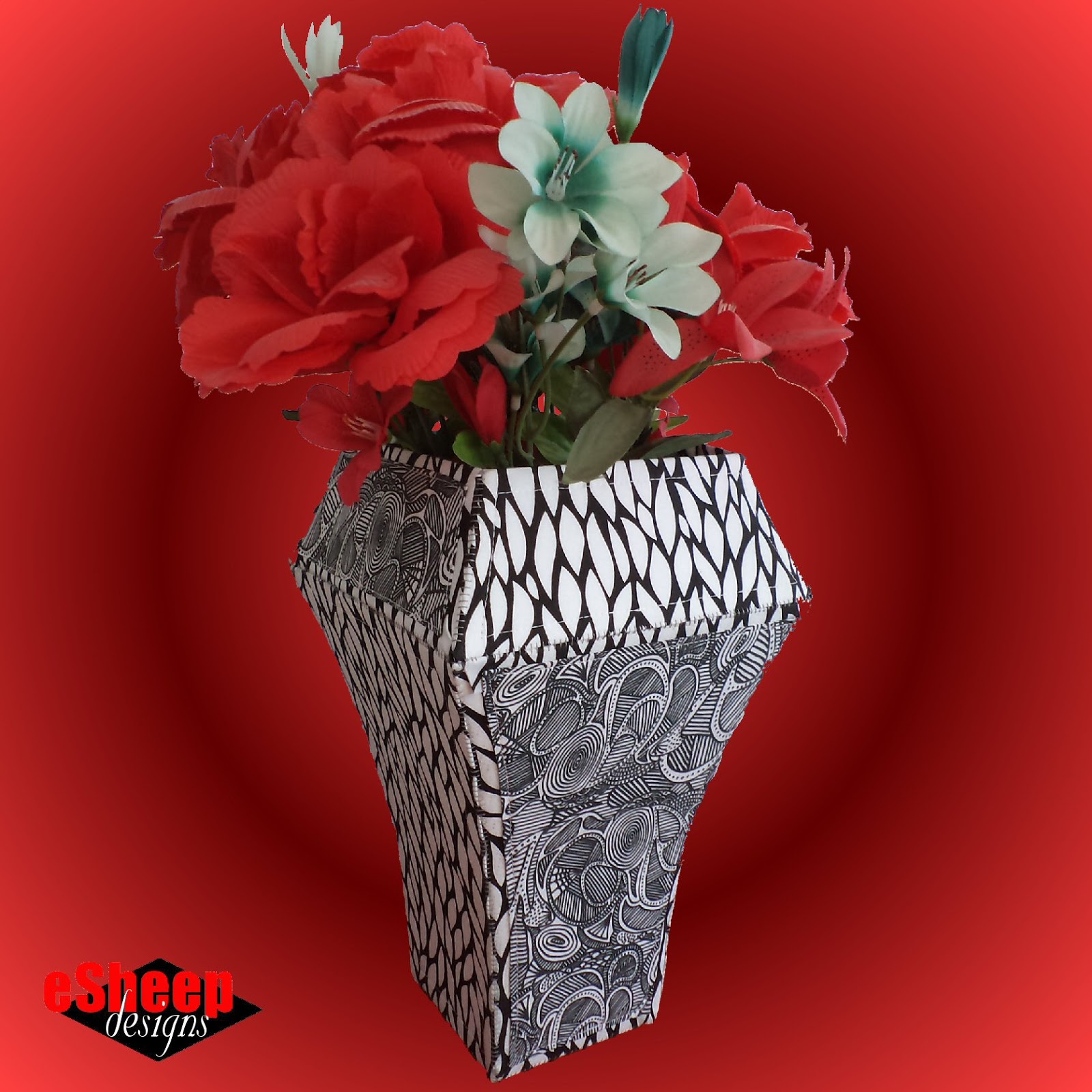 eSheep Designs: New Pattern Release: Fabric Pieced Voilà Vase