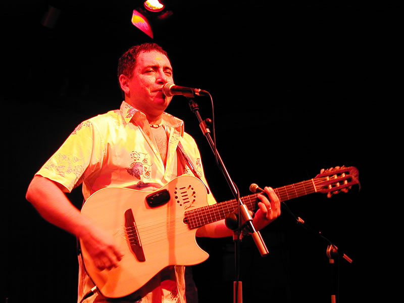 LO PIENSO, LO LEO, LO DIGO...: Guillermo Anderson un cantante con ...