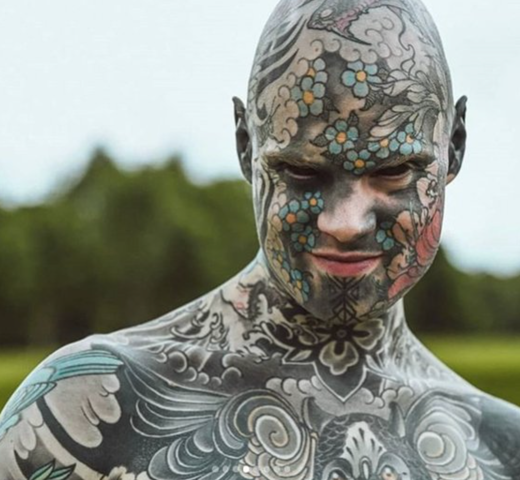 Man With Full Body Tattoos And Black Eyes Revealed To Be An Elementary Teacher Causing man-with-full-body-tattoos-and-black-eyes-revealed-to-be-an-elementary-teacher-causing