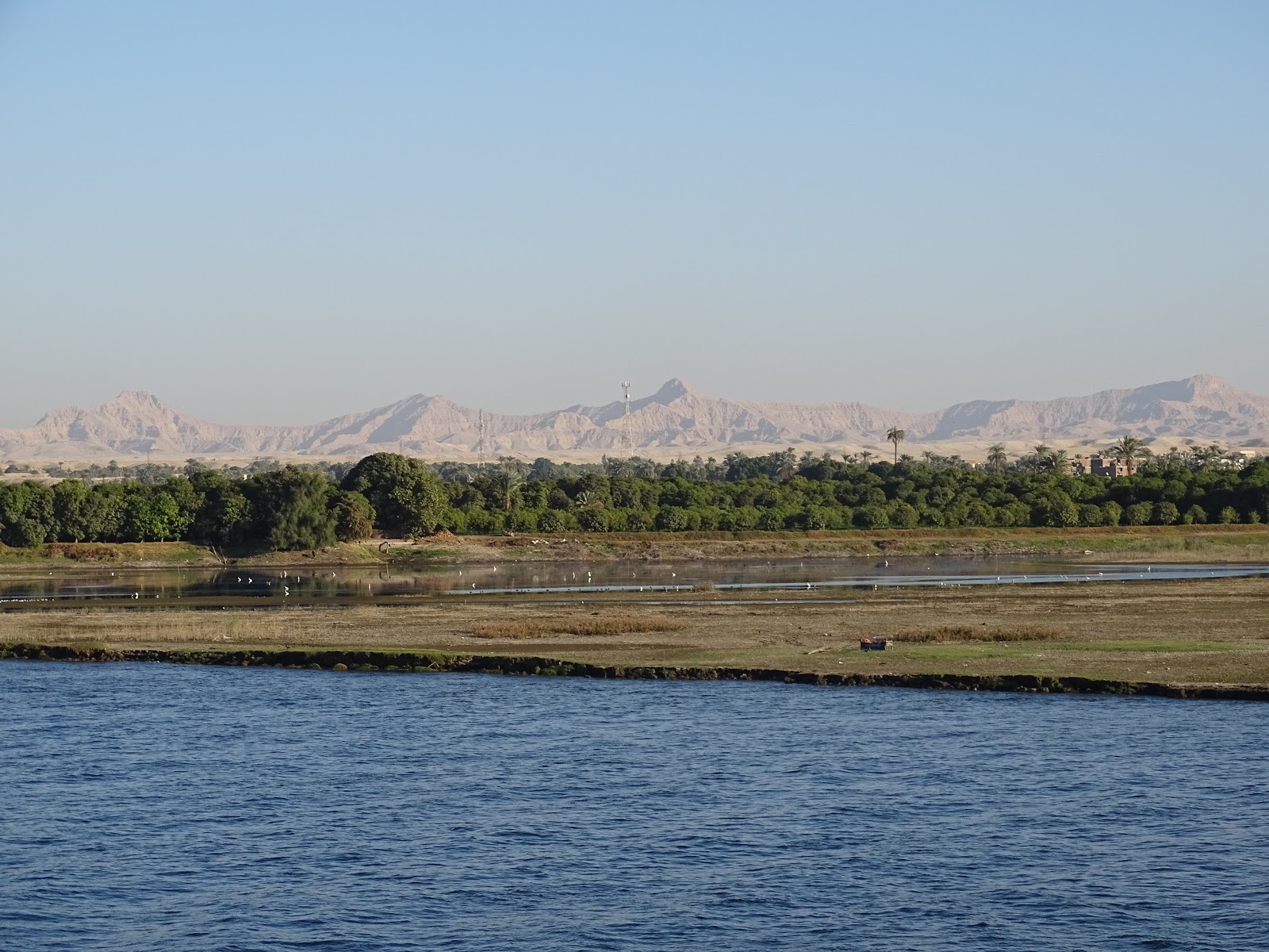 TRAS LAS HUELLAS DE HERÓDOTO. . . : EGIPTO EL DON DEL NILO.