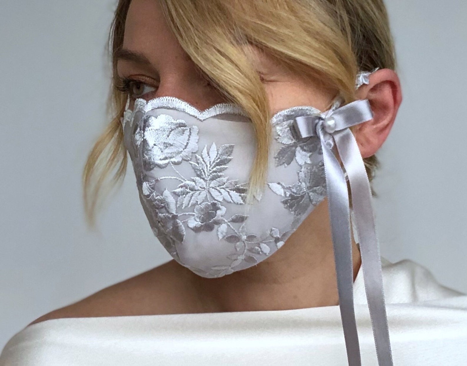 5 Gorgeous Beaded and Lace Handmade Masks - Stylish and Functional ...