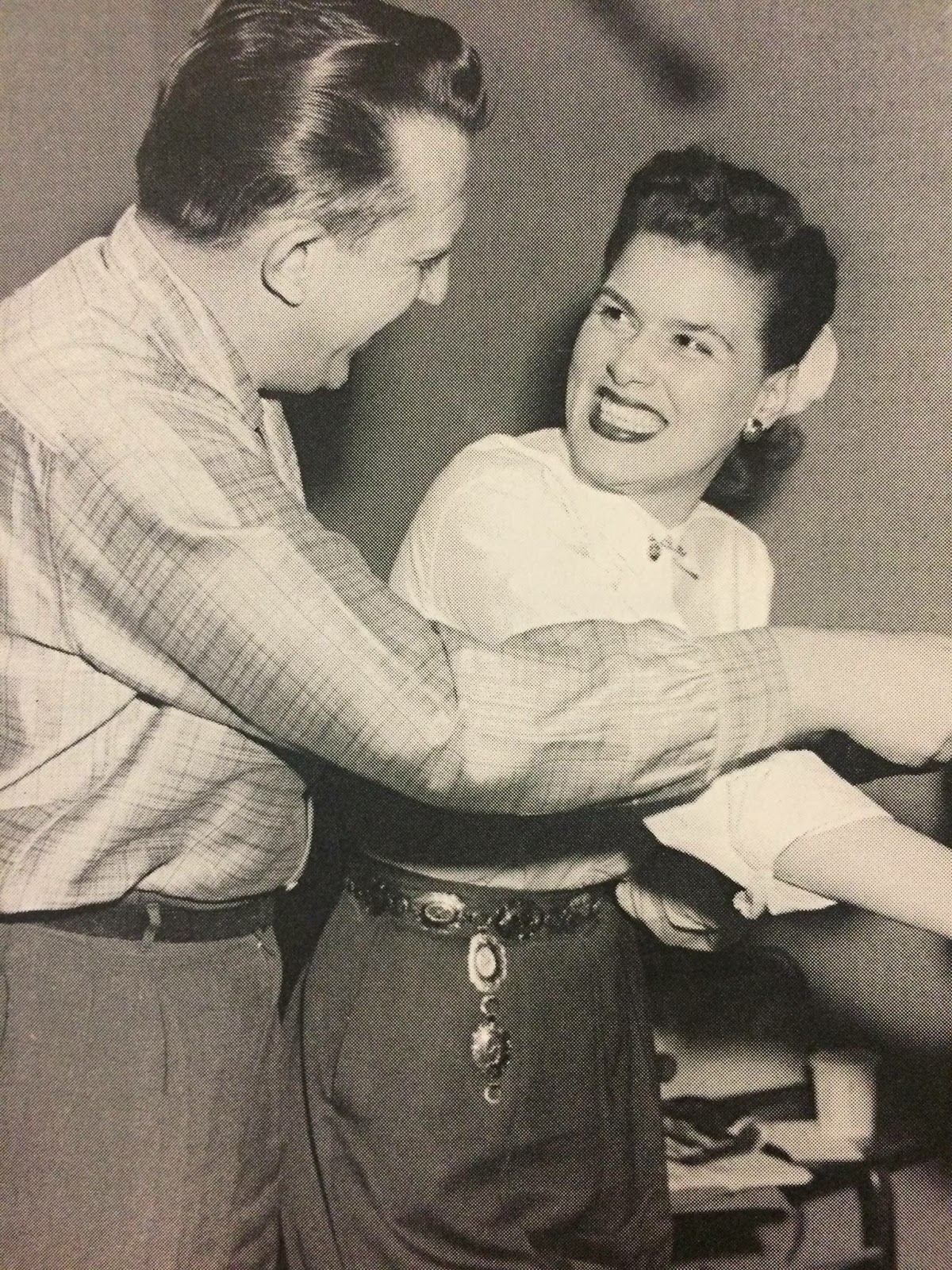 The Styrous® Viewfinder: Patsy Cline ~ Still Walkin' After Midnight!