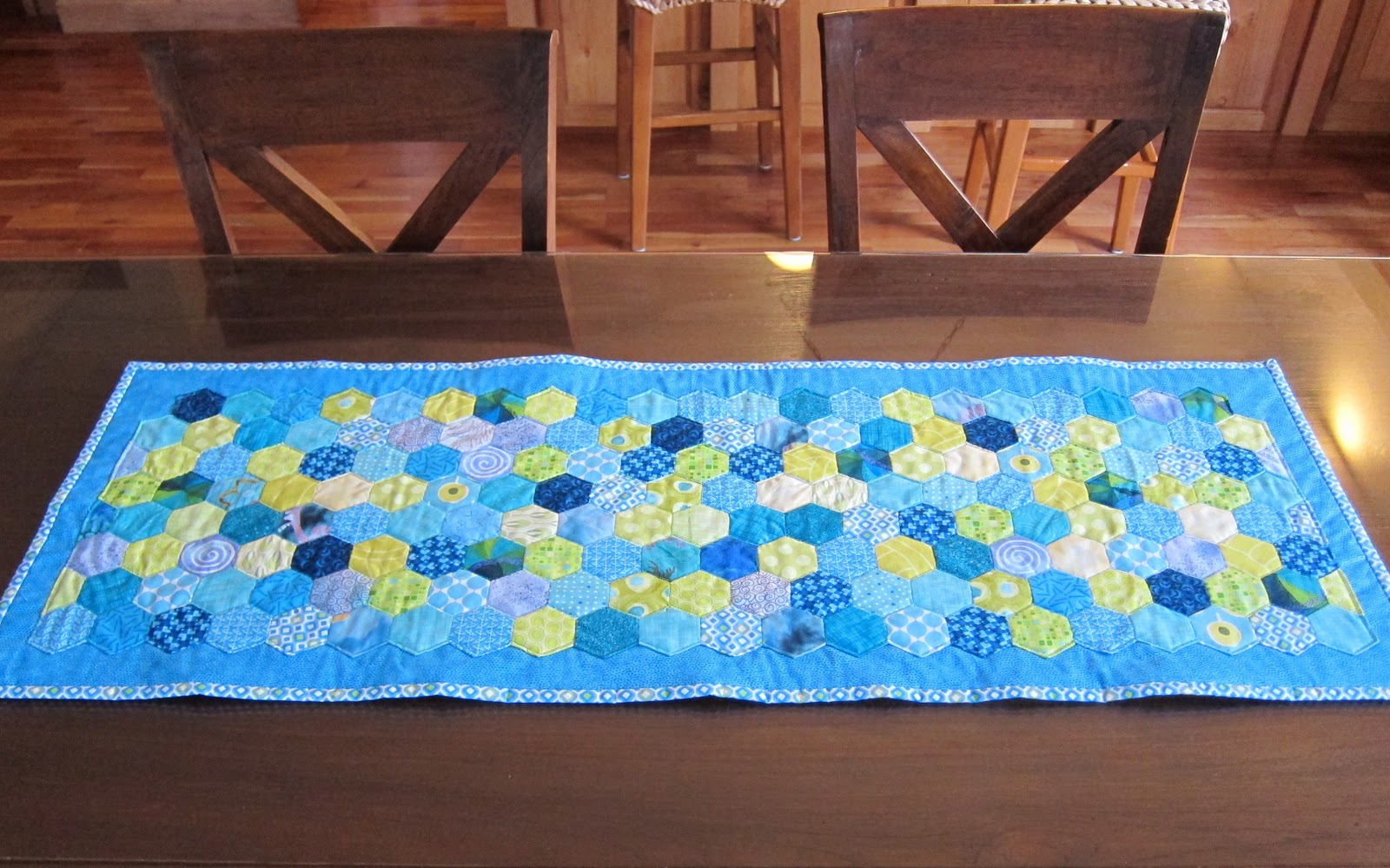 Mexican Yarns: Hexagon Table Runner