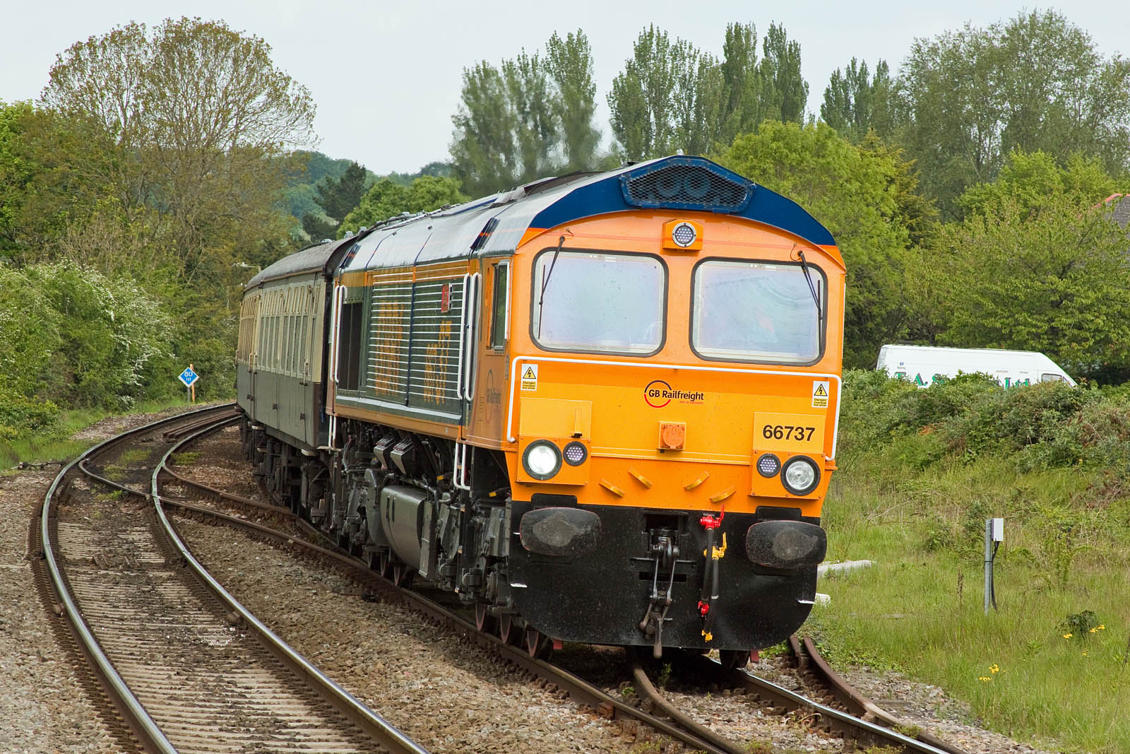 47s and other Classic Power at Southampton: 66737 ECS working at Romsey ...