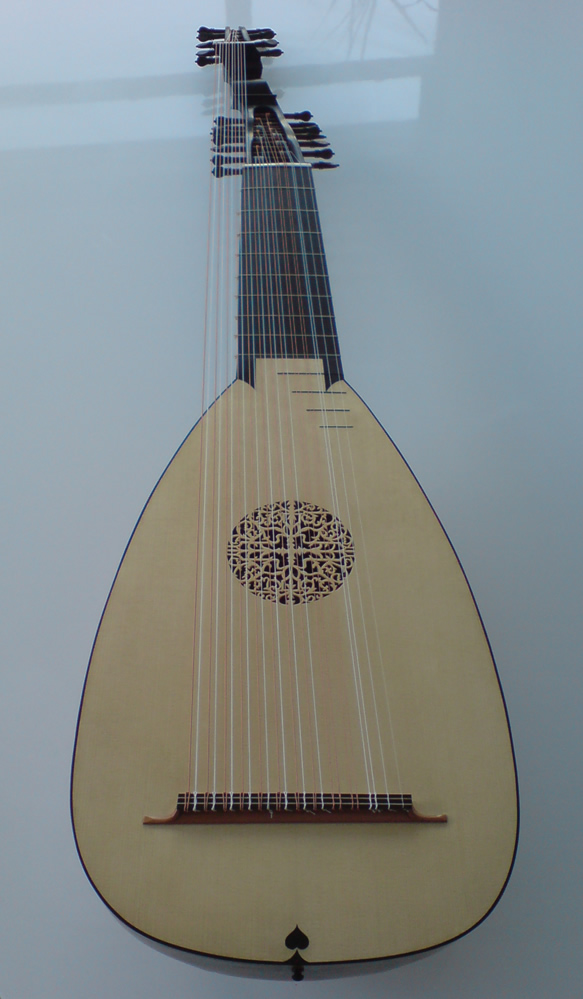 Buying a Lute: Baroque lutes