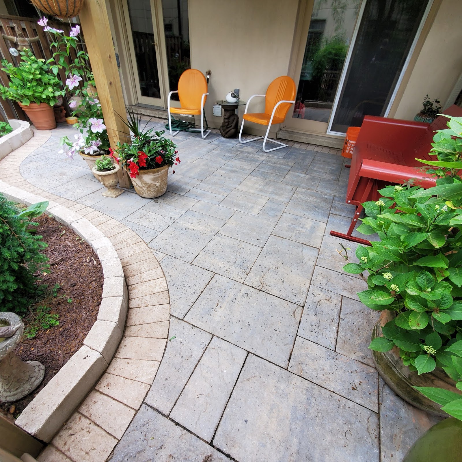 Custom Stoneworks & Design Inc.: Backyard Pavers & Edgers Patio in ...