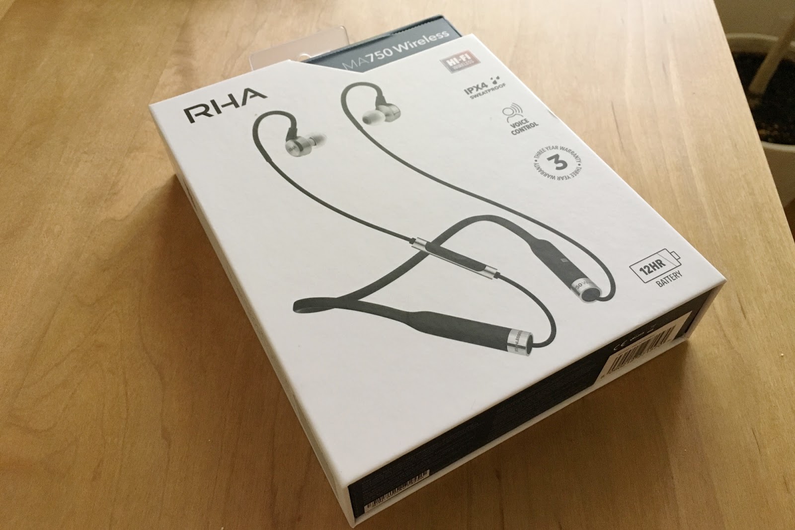 RHA MA750 Wireless 購入レビュー。有線版との音の違いを聴き比べてみた。