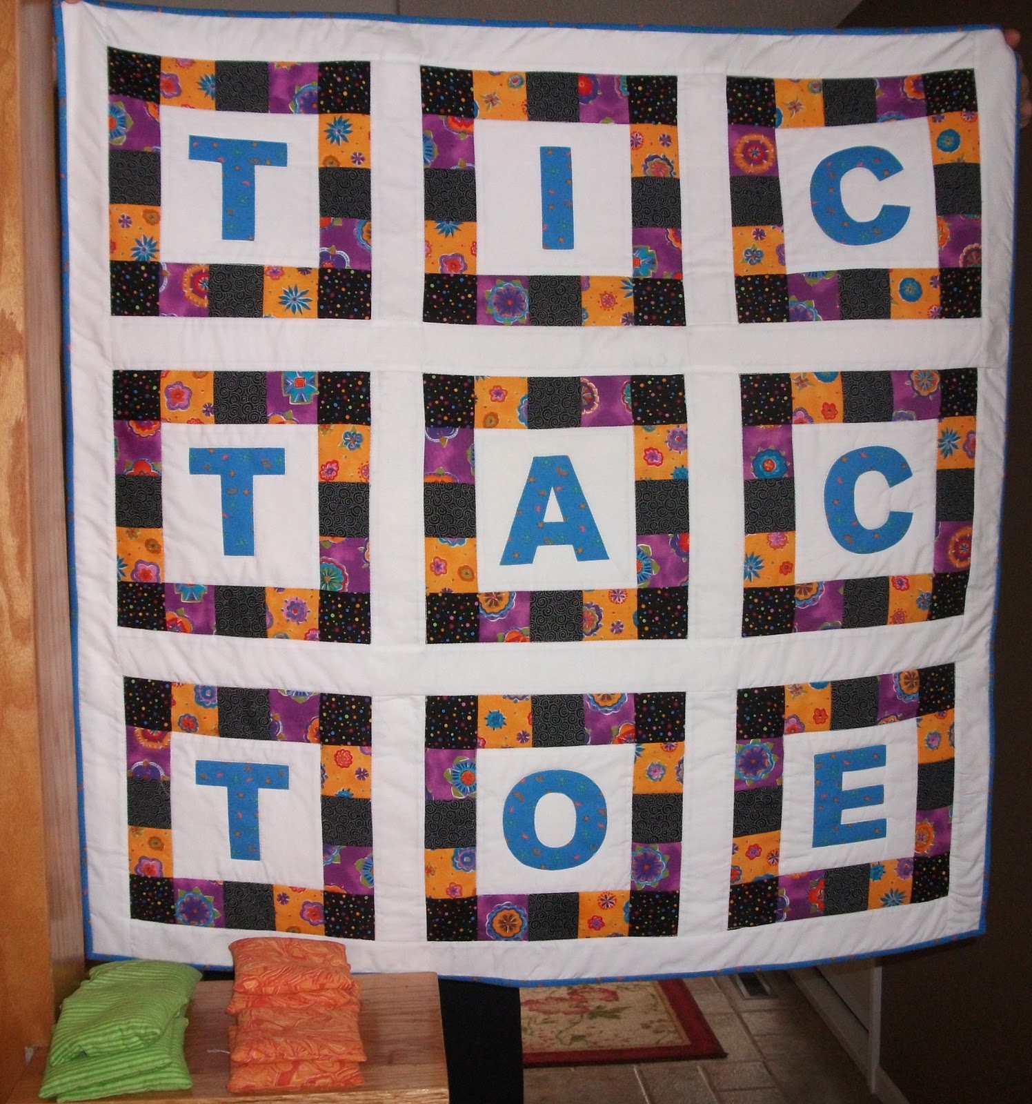 Pieceful Living: Tic Tac Toe Play Quilt Game