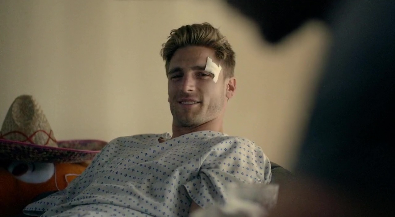 ausCAPS: Andrew W. Walker shirtless in Loaded