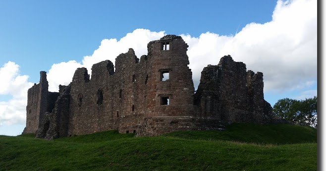 CASTLES and CURIOSITIES : Brough Castle.