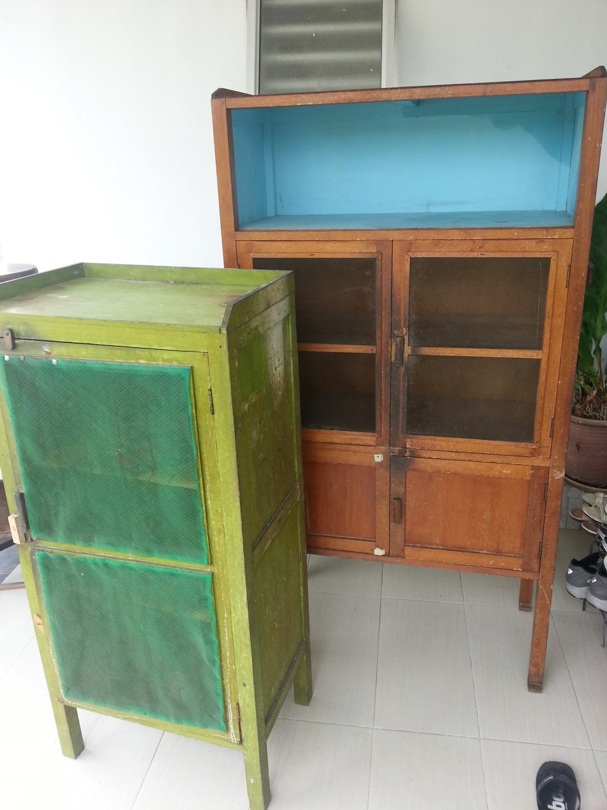 | Vintage | Art | Urban | : DIY: Almari Antik No. 26 (SOLD!)