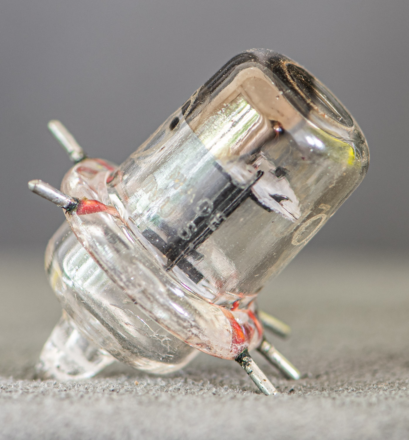 VinylSavor: Tube of the Month : The 955