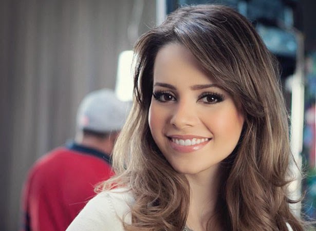 Gshow: Sandy informou no Facebook o nascimento do seu primeiro filho ...