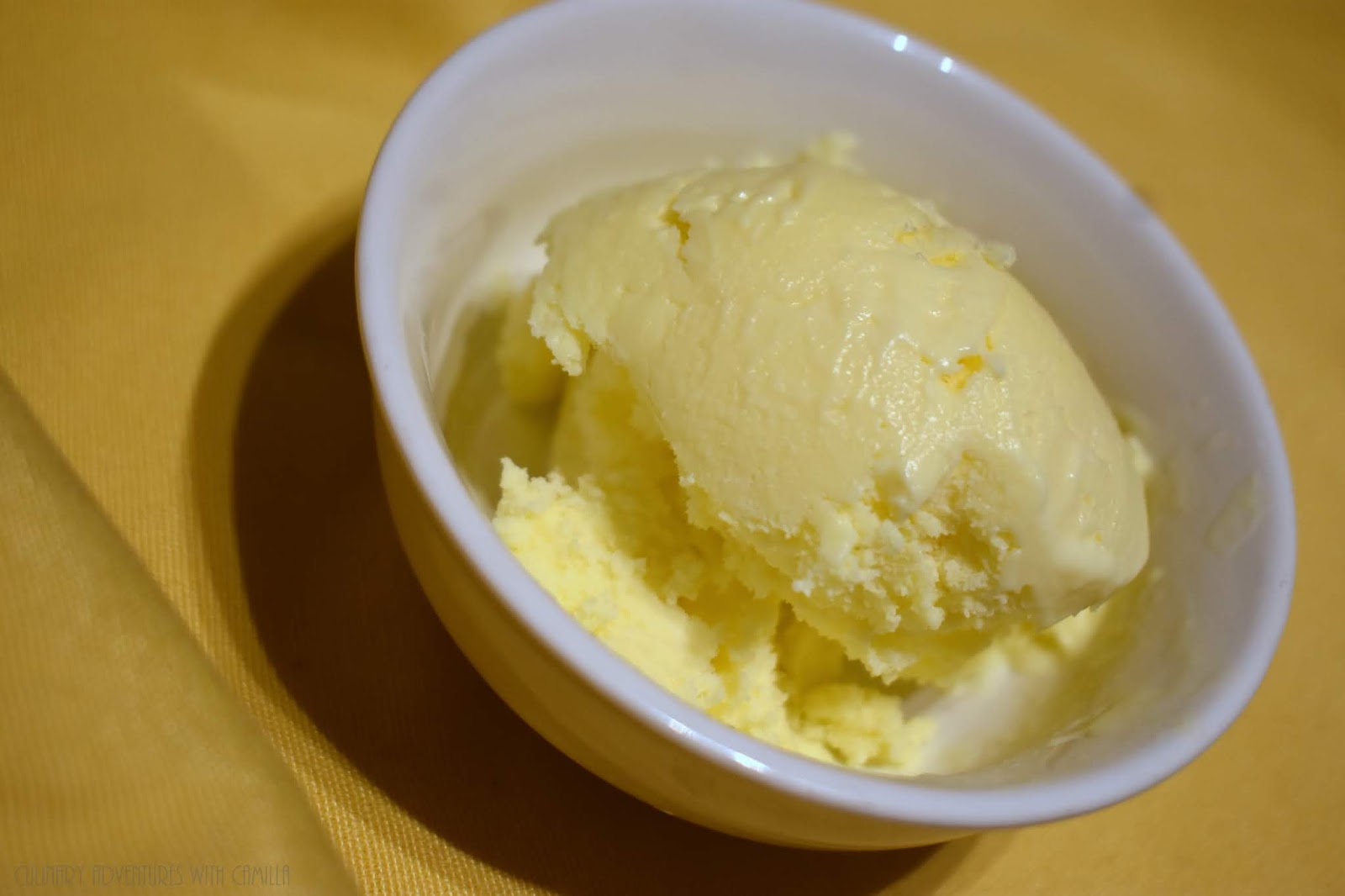 Fläderblomsglass (Elderflower Ice Cream) for Midsommar #EattheWorld