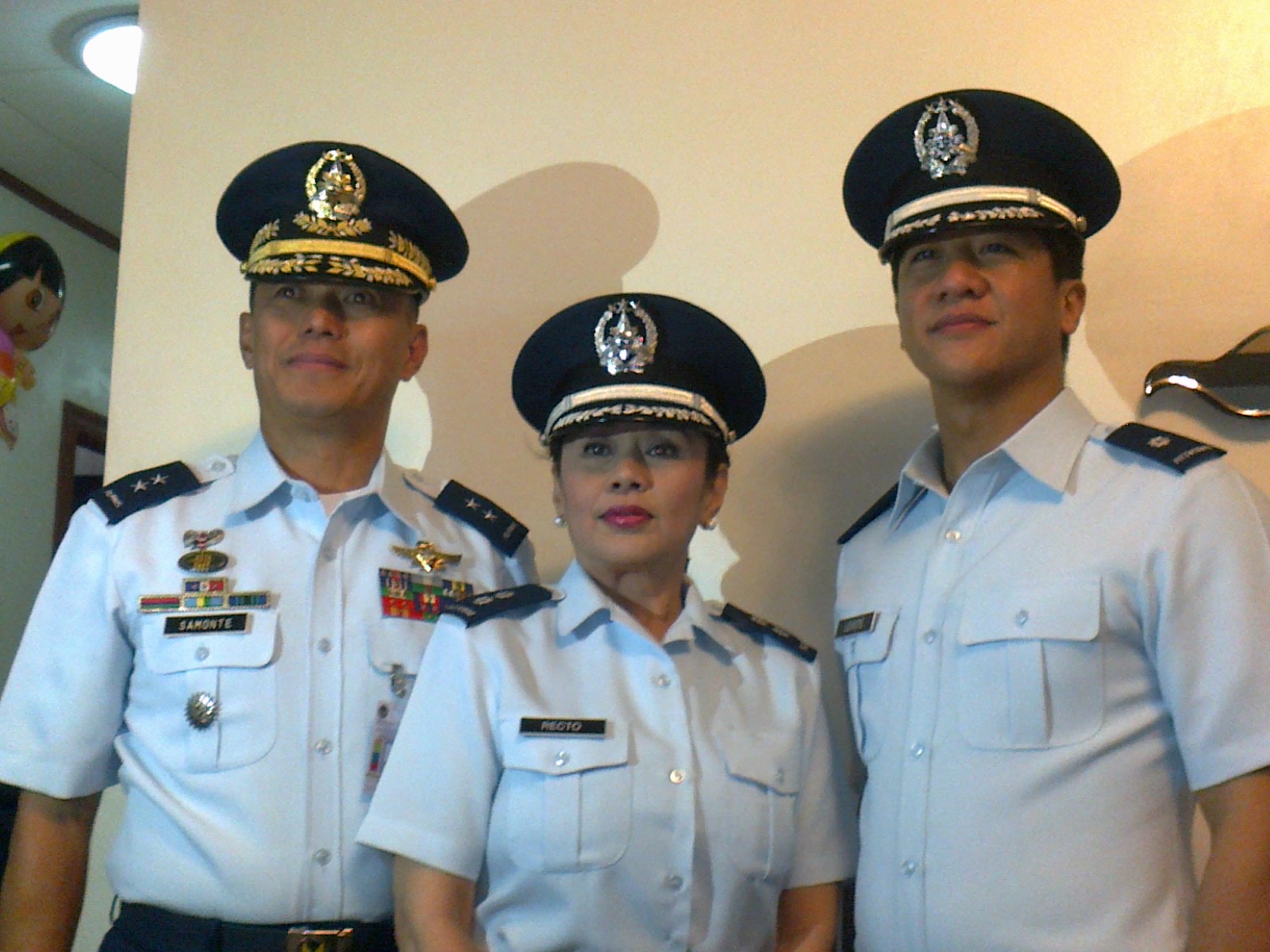 Southern Luzon Inquirer: Gov Vi is now Lt. Colonel
