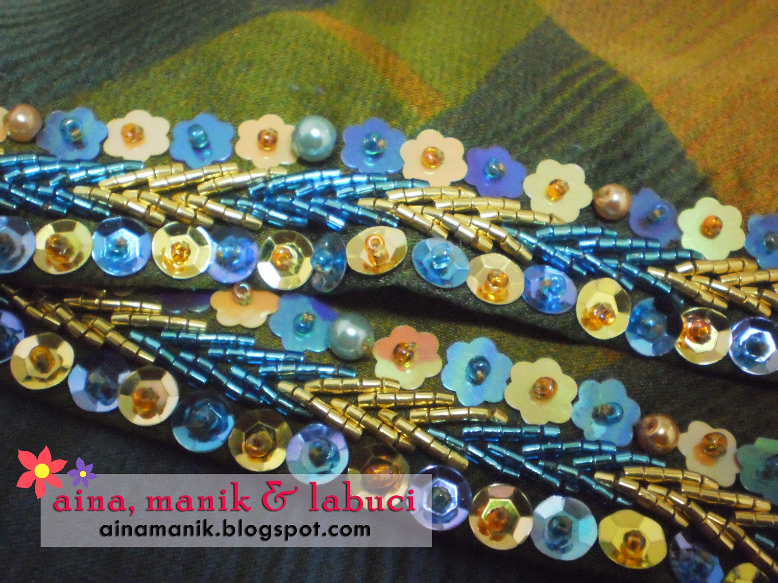 Aina, Manik & Labuci: Labuci Simple di Lengan Baju Kurung