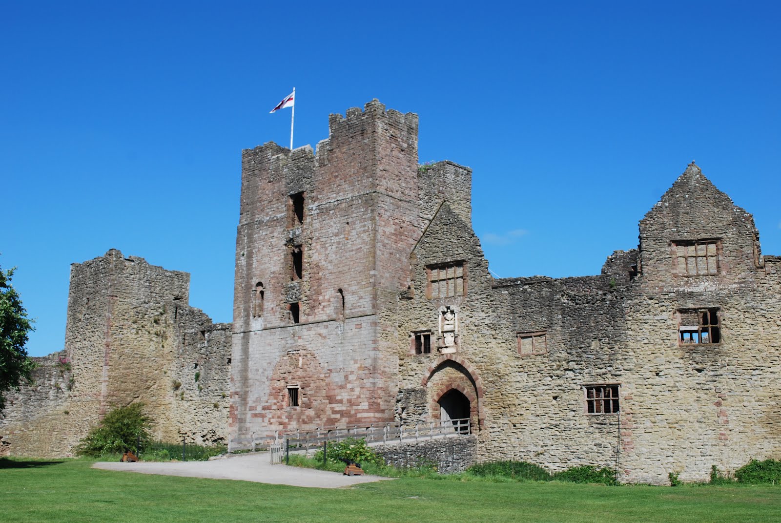 Peter G. Shilston's Blog: Ludlow Castle