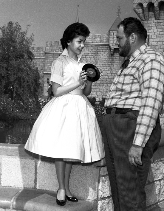 4d5 rpm: REMEMBERING ANNETTE