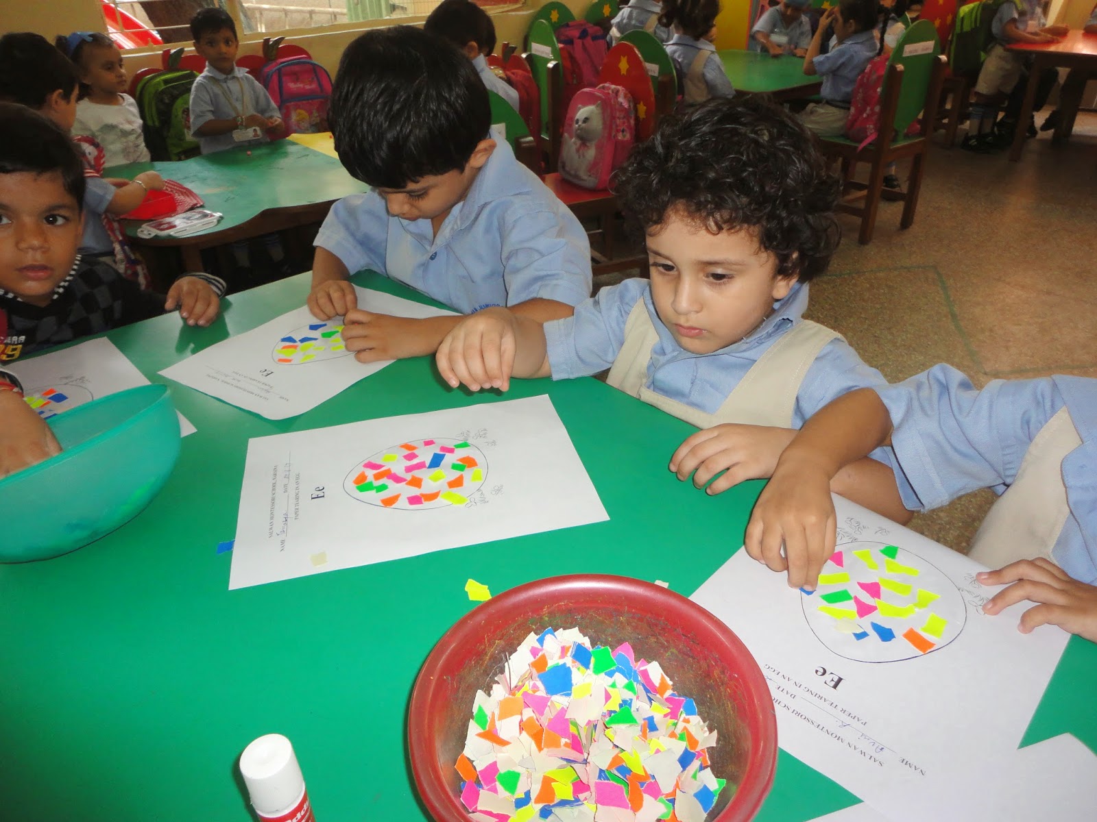 SMS NARAINA: PAPER TEARING ACTIVITY