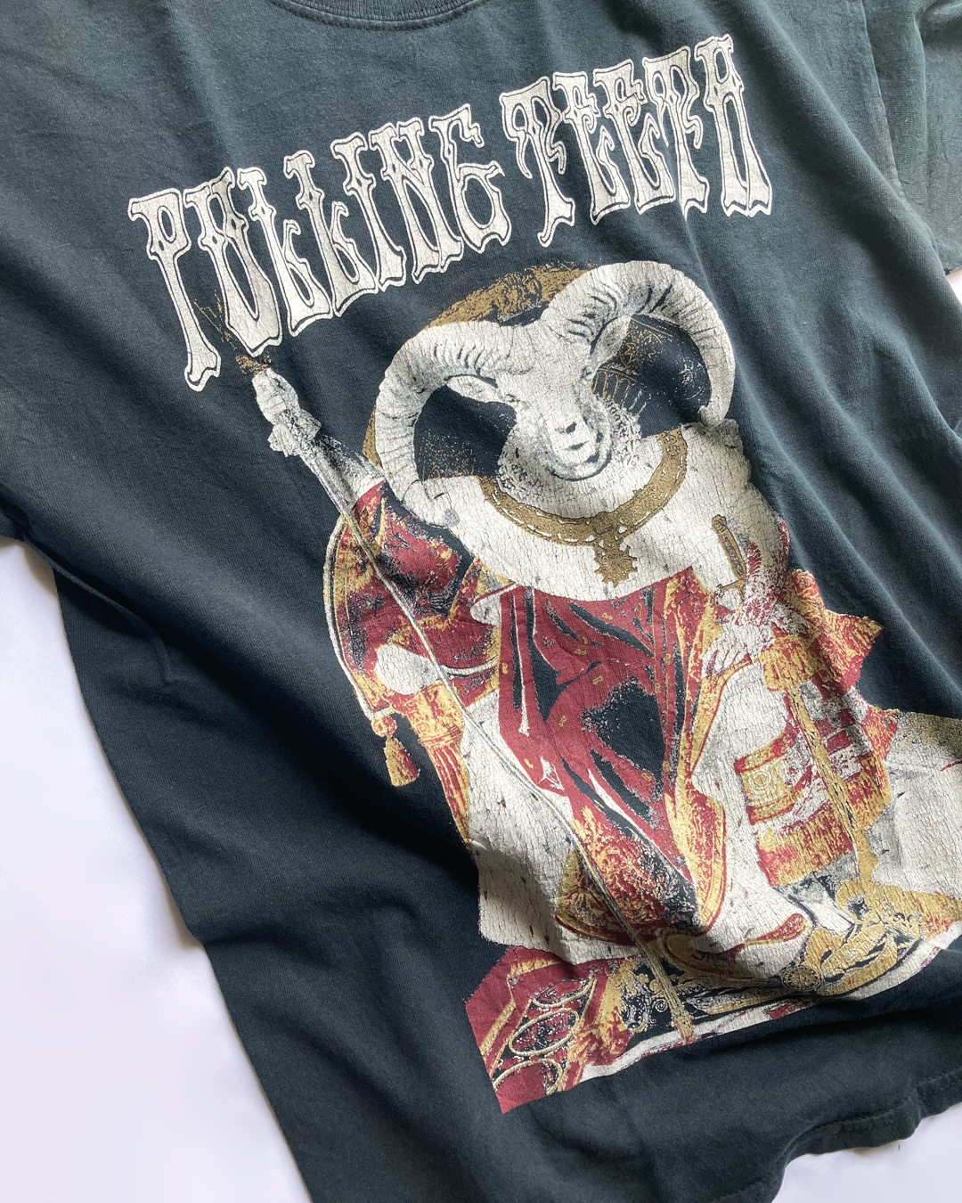 KWIN: 00’s PULLING TEETH BAND T-SHIRT