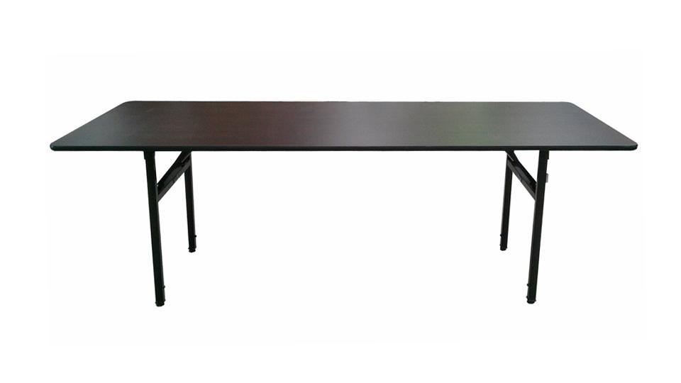 Select The Latest and Trendy Folding Table With Your Needs