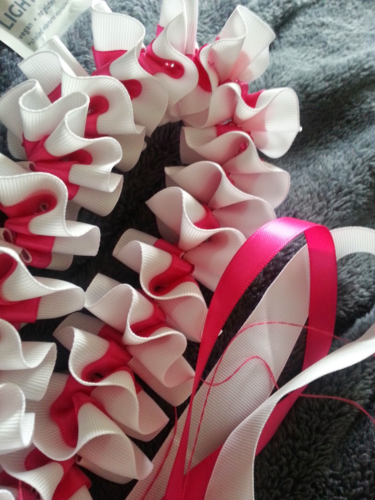 conscious cins: Ribbon Lei...