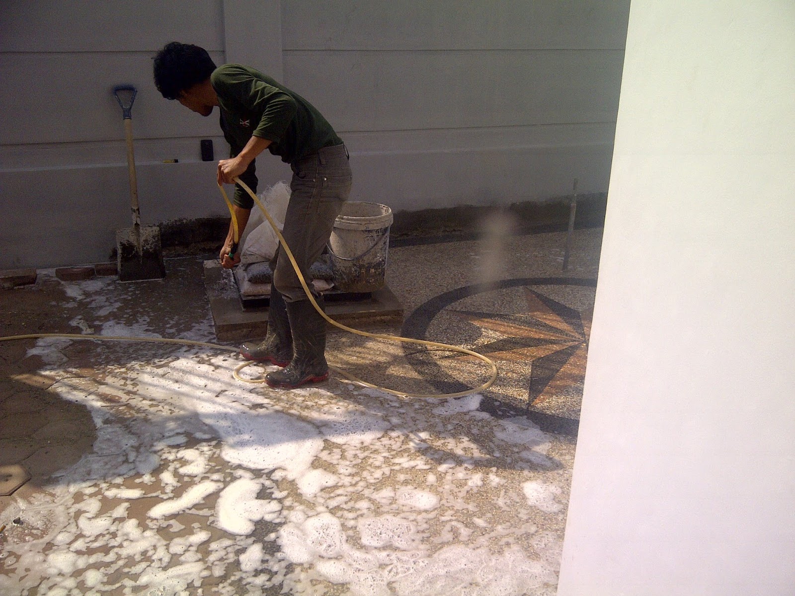 DUNIA BAHAN BANGUNAN BANDUNG: HARGA PEKERJAAN PEBBLE WASH dan BATU SIKAT