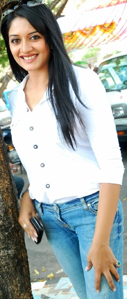 Vimala Raman in Jeans – South Indian Actress | Vimala Raman Hot stills ...