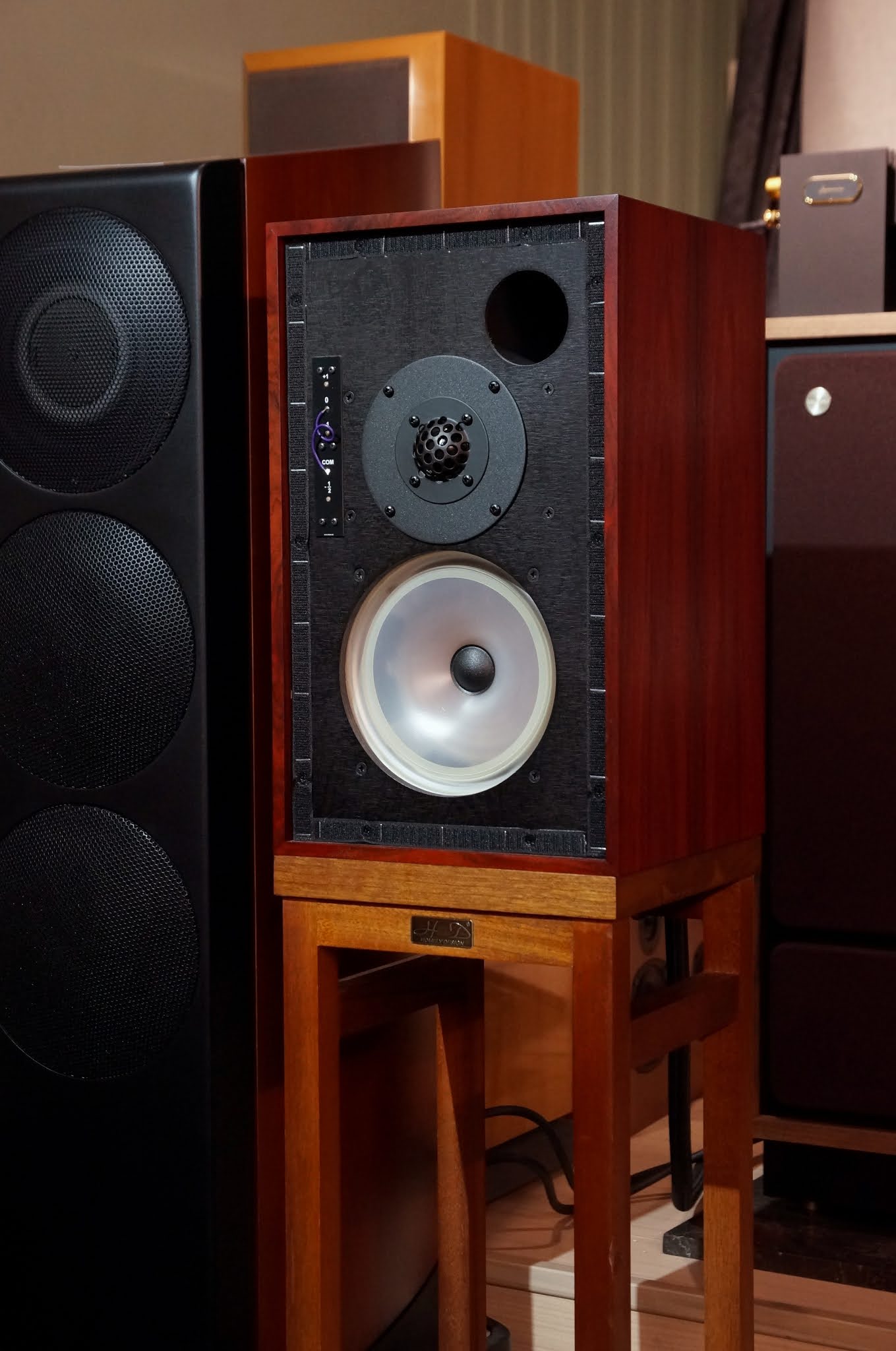 為BBC鑑聽器樹立經典的Rogers LS5/9 Classic揚聲器 /關培青 - 影音高傳真