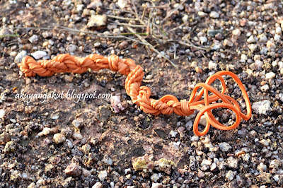 akuyangakut.blogspot : Permainan Tradisional: Lawan Lastik Getah