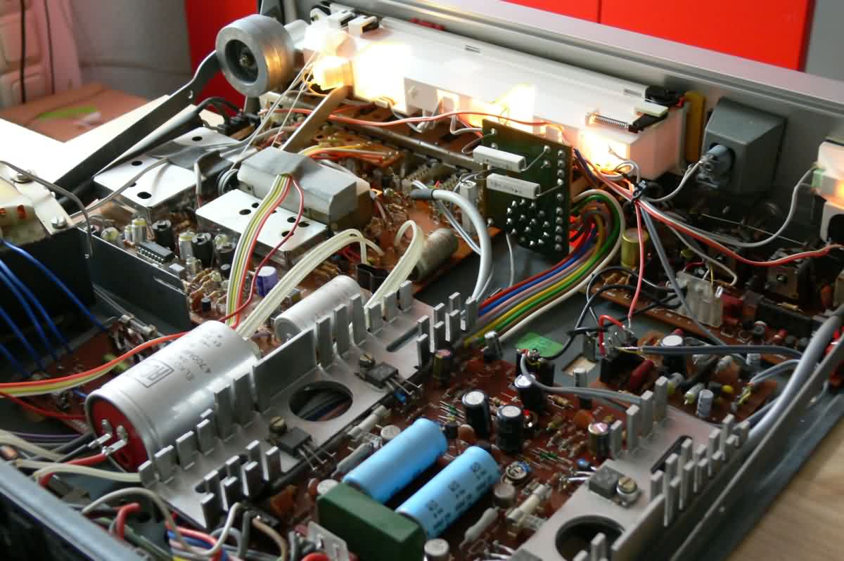 su-distribuidor audio hi-fi and hi-end: RECIVER DUAL CR 220 MADE IN ...