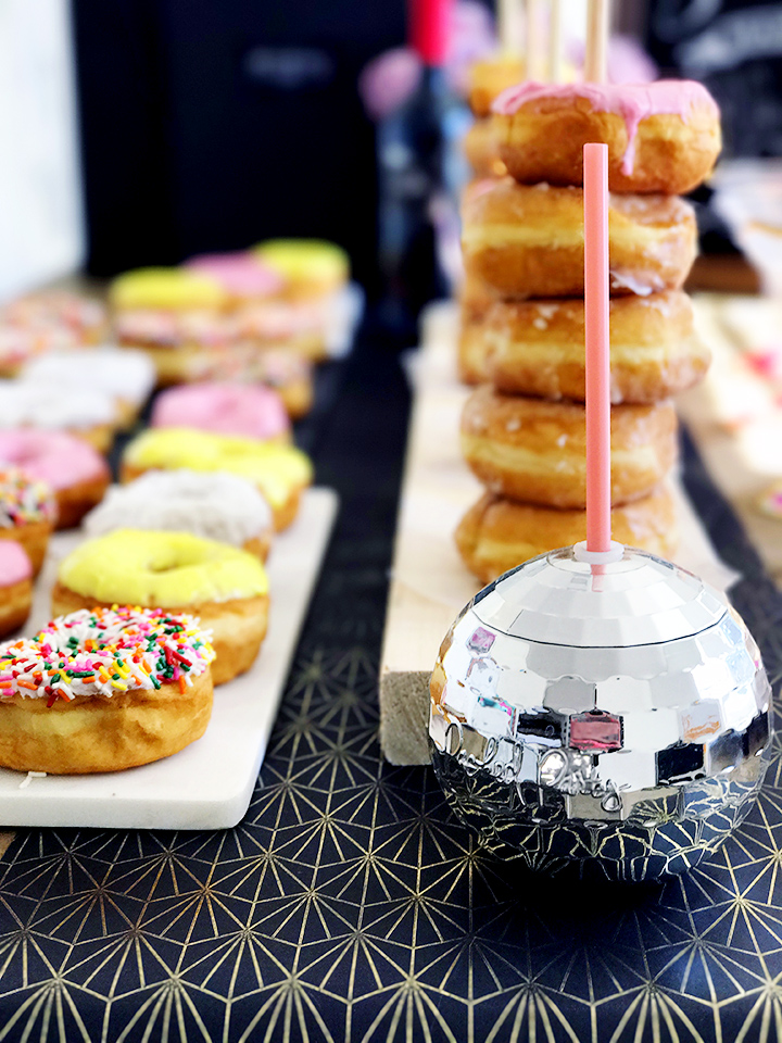 Fifty Shades of Donuts | Venus Trapped in Mars || Dallas