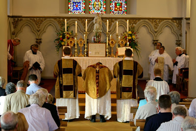 New Liturgical Movement: The Premonstratensians of St Philip's Priory ...