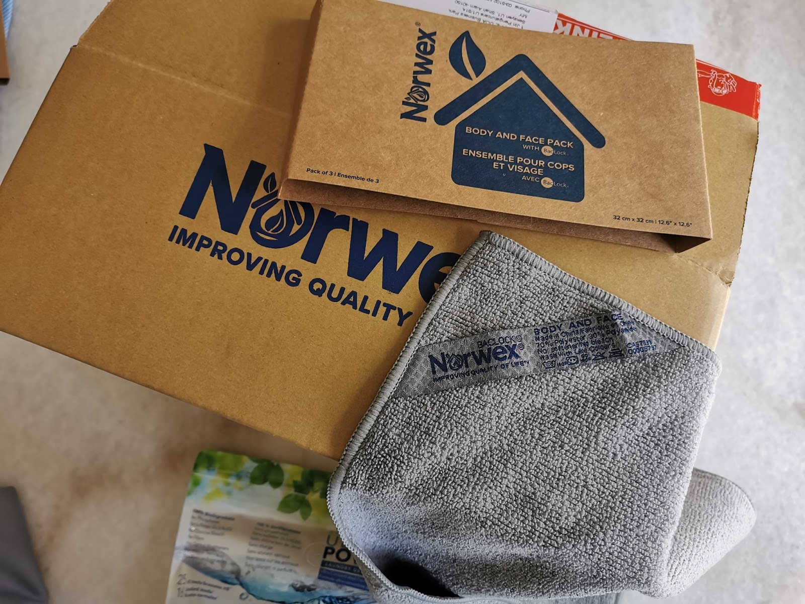 The Beauty Junkie - ranechin.com: Authentic Norwex Cloth