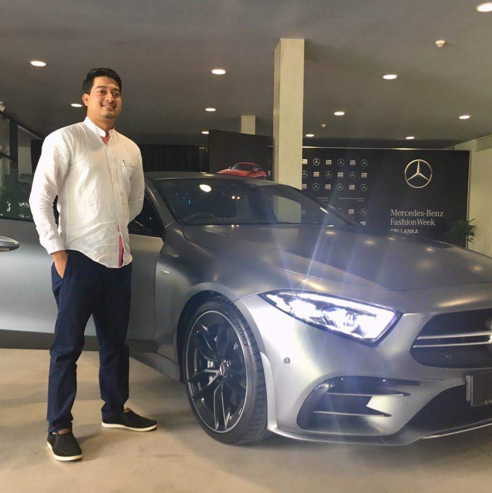 The Mercedes Benz Experience | Dimo 800 | Sri Lanka