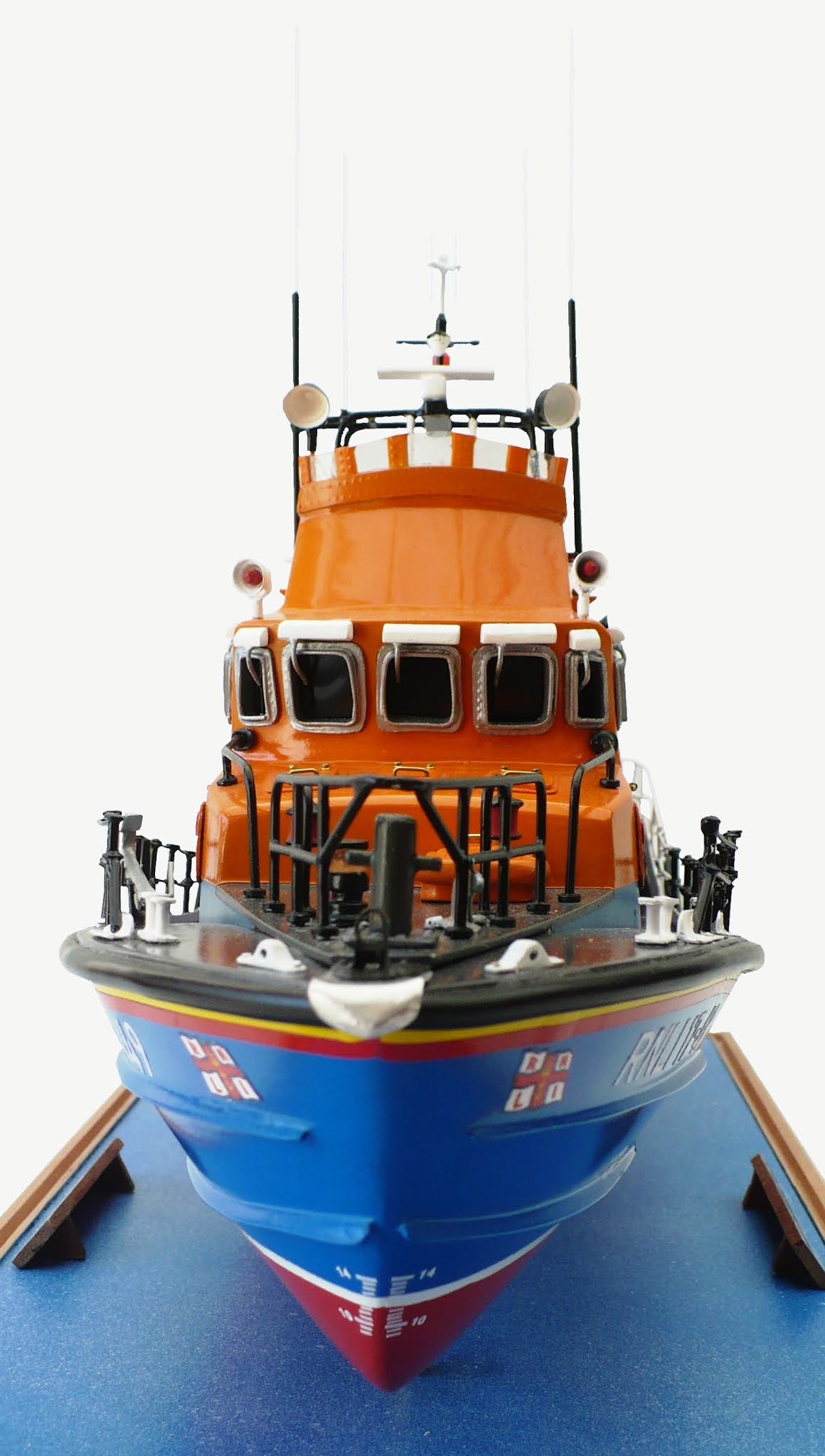 Mike's models: Severn class RNLI Lifeboat
