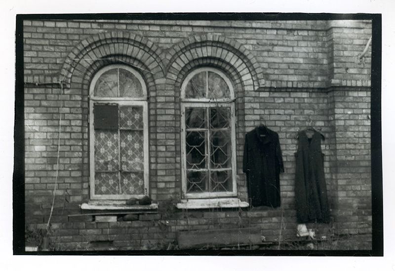 22 Black and White Pics Captured Street Scenes of Vilnius, Lithuania in ...