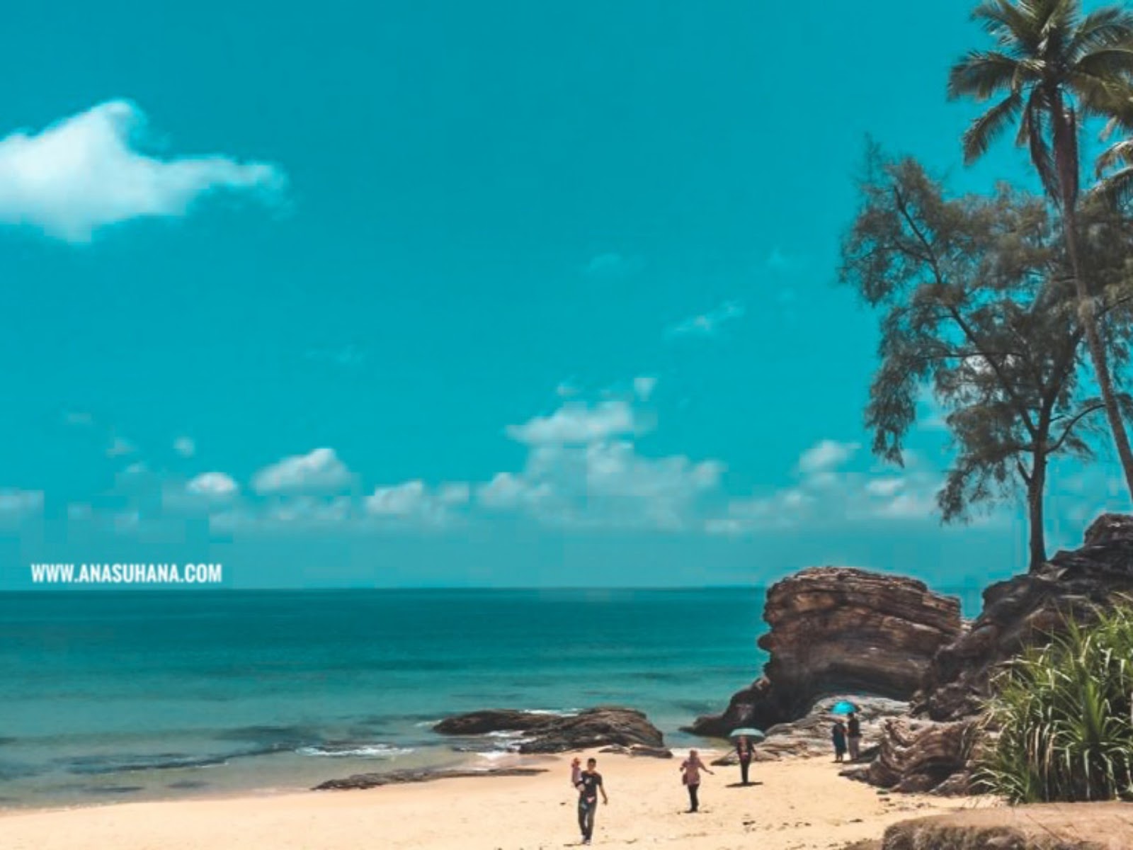 Fefeeling Macam Dekat Oversea Di Pantai Rantau Abang Terengganu - Ana ...