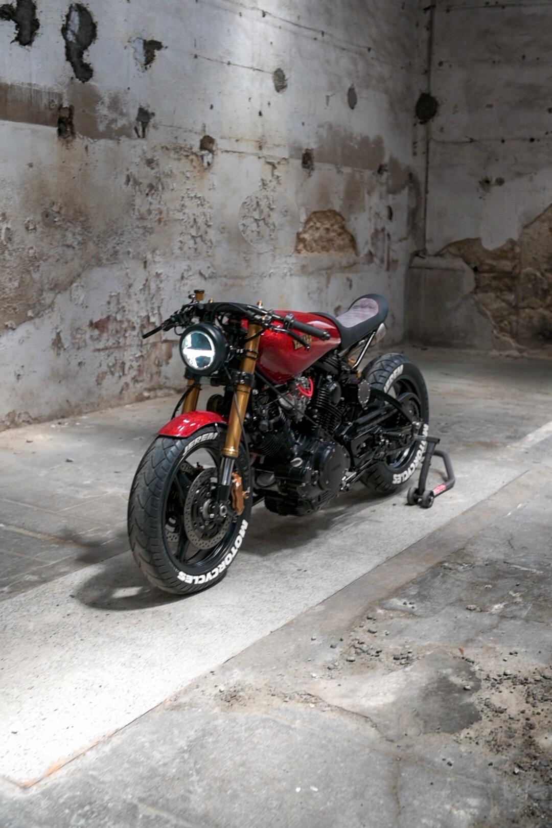 XV 1000 - Inazuma café racer