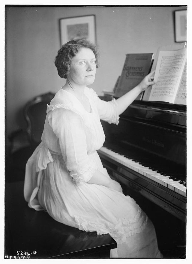 Minnesota’s Nightingale: Intimate Photos of Florence MacBeth at Home in ...