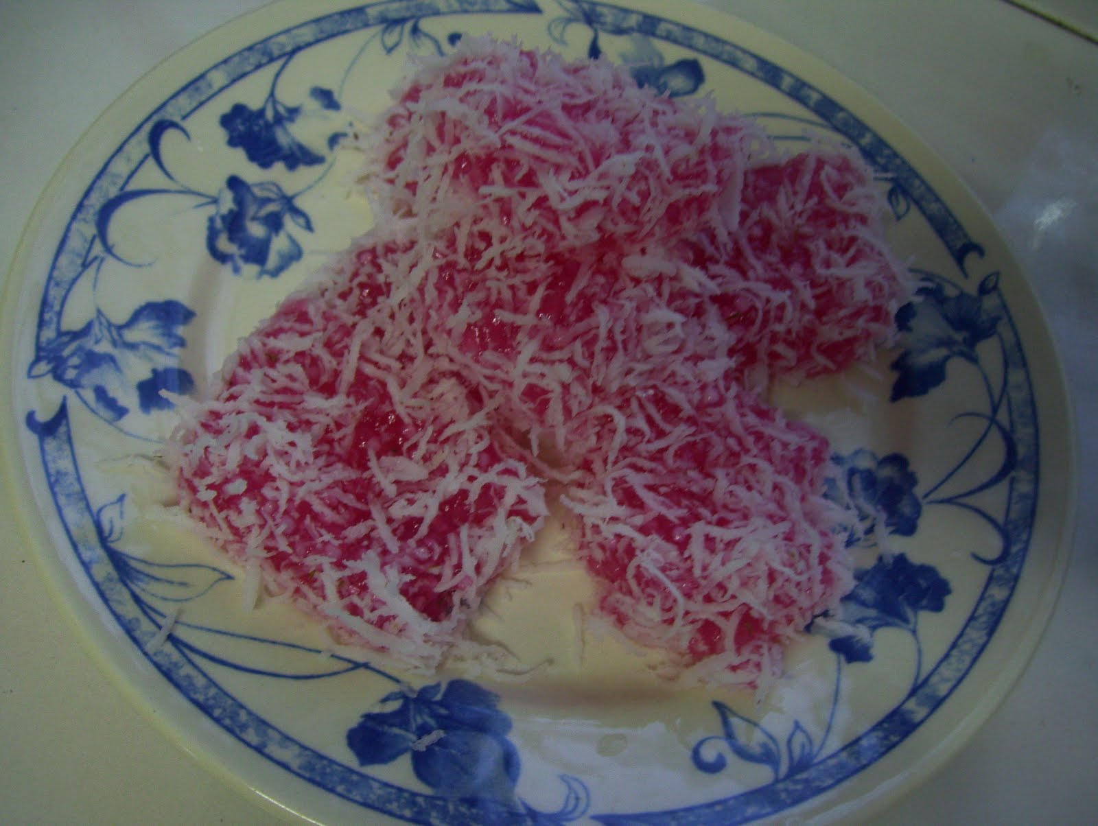SelagiAdaGula: kuih sagu merah......