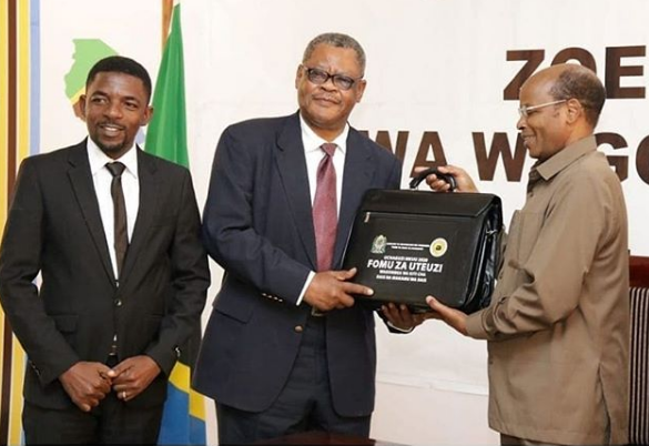 Muungwana Blog 3 8/25/2020 12:17:00 PM