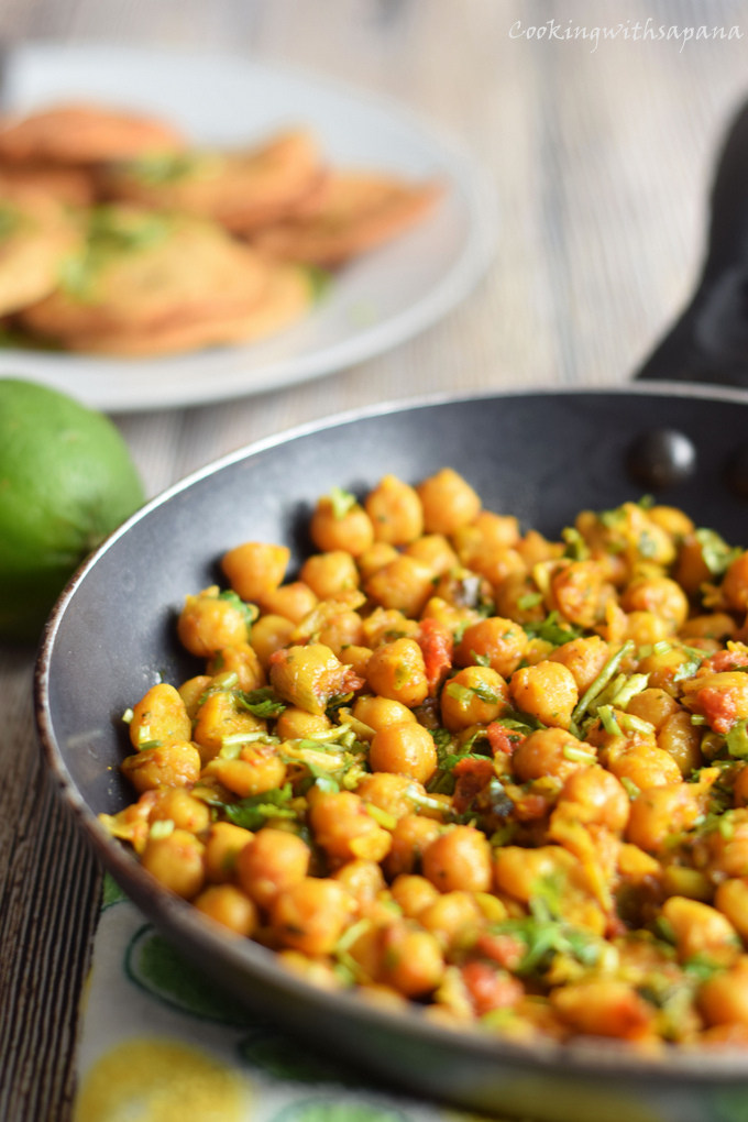 Tava Chole - Cooking With Sapana
