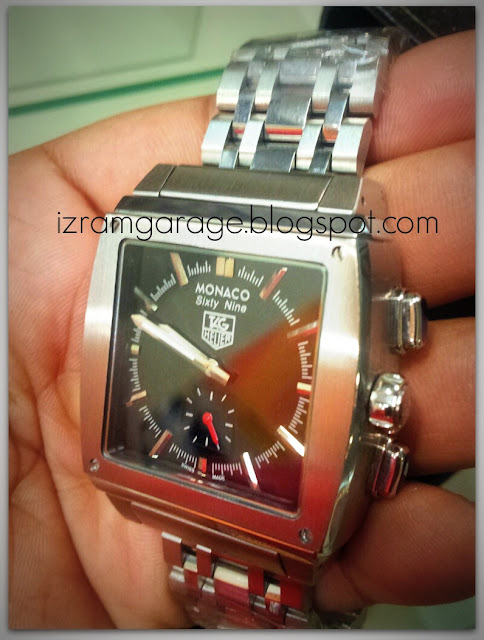 Ray-Ban Hustlers Store: Tag Heuer Monaco Sixty Nine Reversible Watch