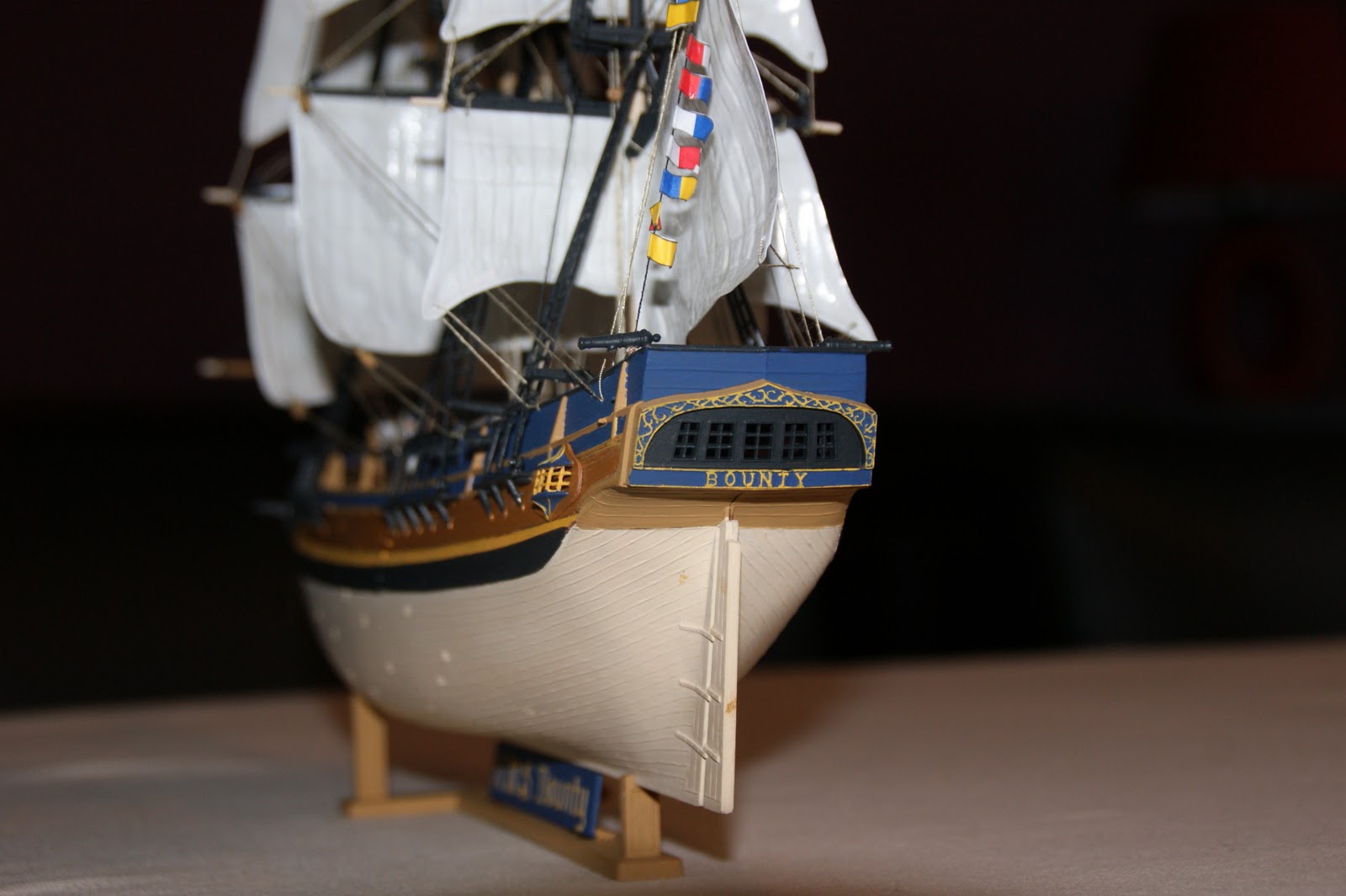 Modelmaker VP: Revell: H.M.S. Bounty 1/110