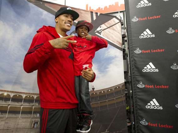 1on1: งานเปิดตัวรองเท้า adiZero Rose 2 ที่ Chicago บ้านเกิดของ Derrick Rose